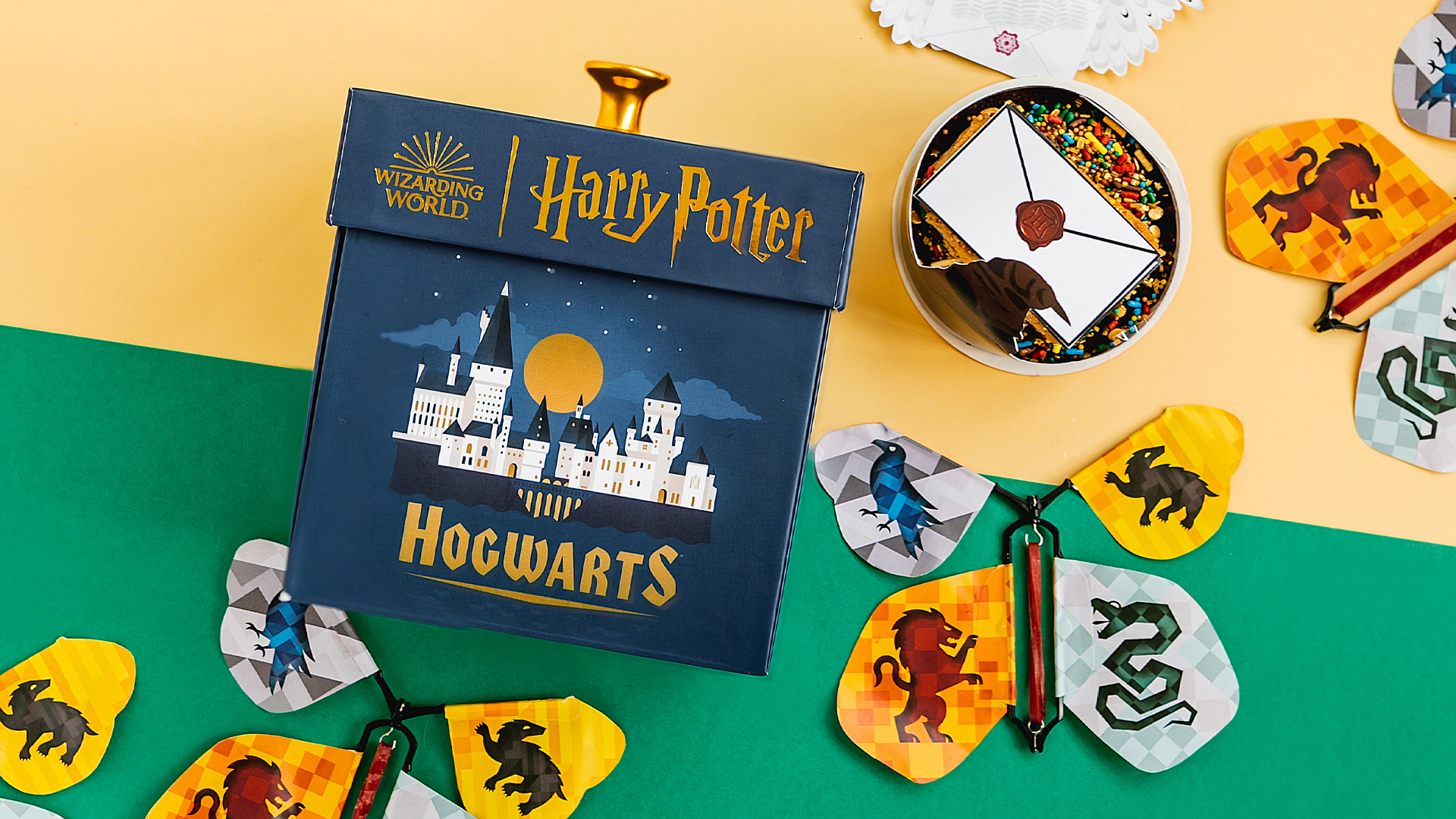 Send A Cake, Harry Potter Hogwarts Explosion Box, Hedwig, Butterfly ...
