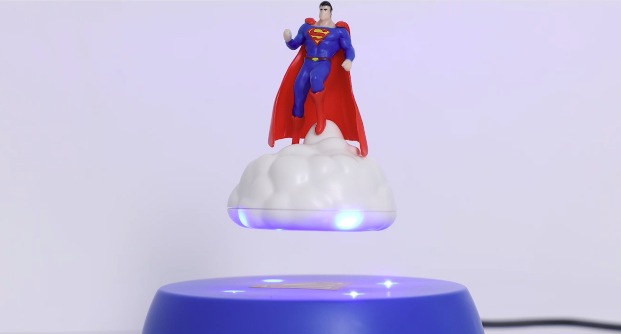 DC Comics Superman Levitating Figurine - Magnetic Floating Display with ...