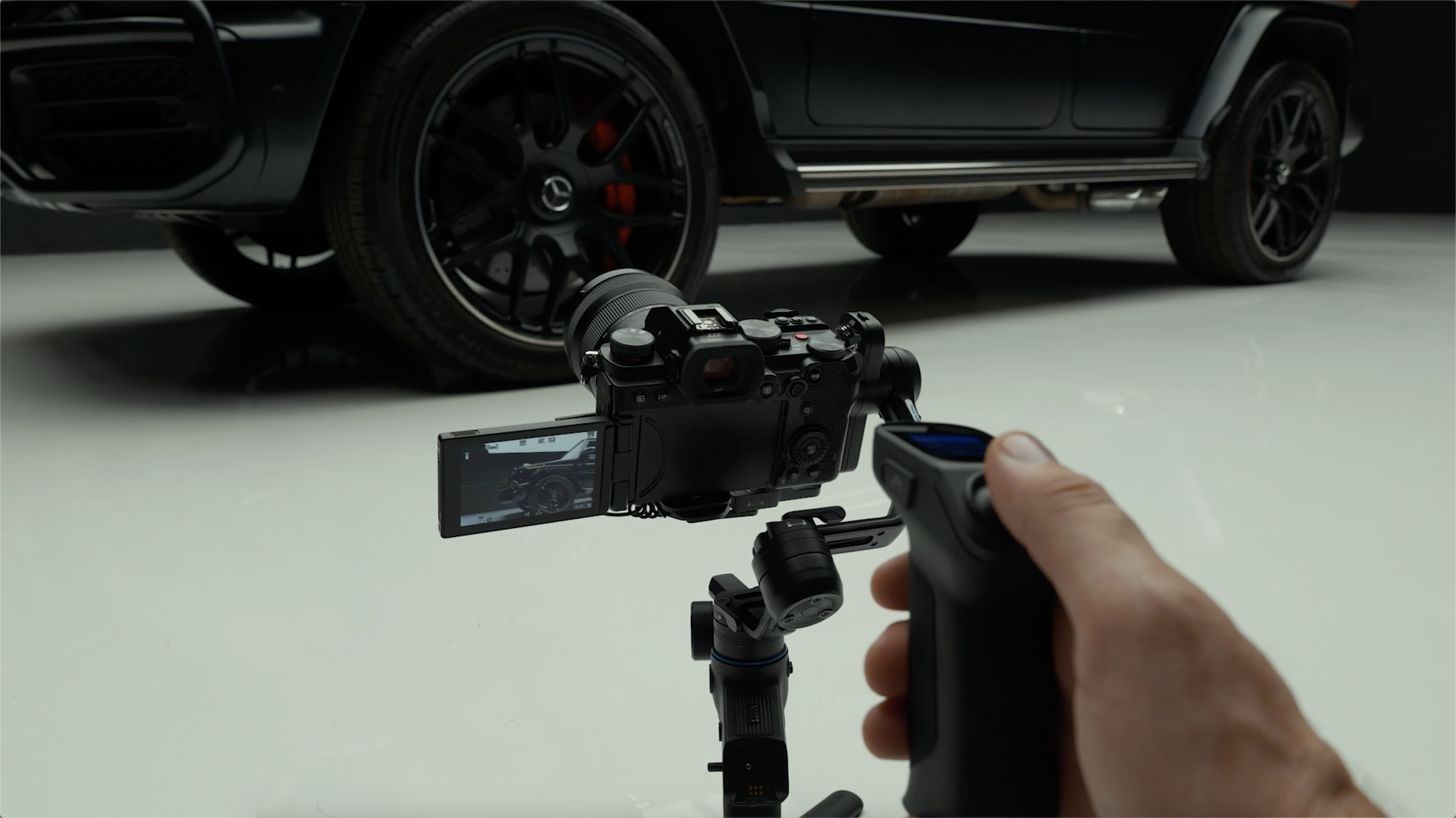 FeiyuTech SCORP Mini 3 Pro Camera Gimbal Stabilizer for Smartphones ...