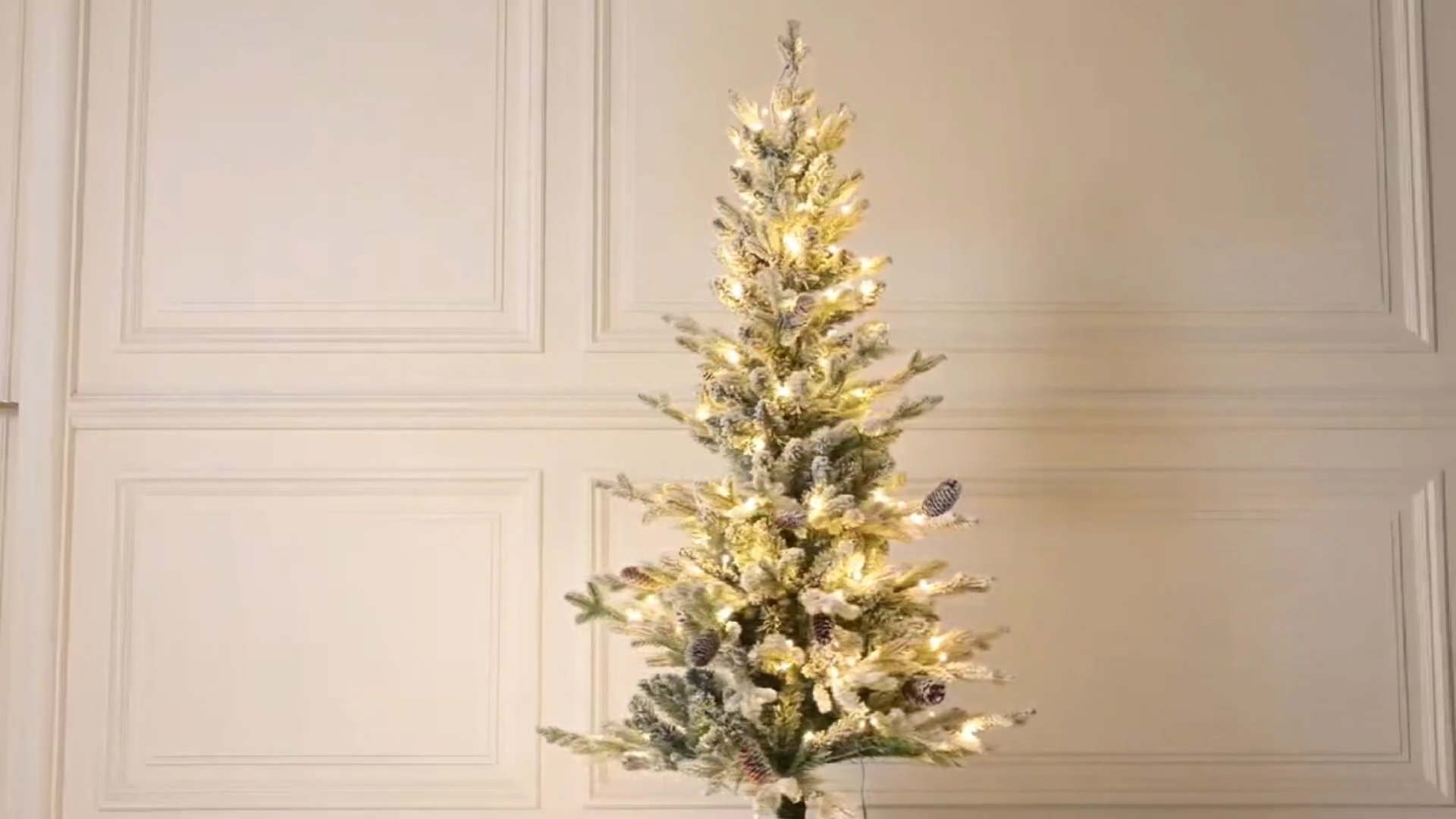 Mayhihi 2FT Pre-Lit Potted Flocked Christmas Tree, Snow Frosted ...