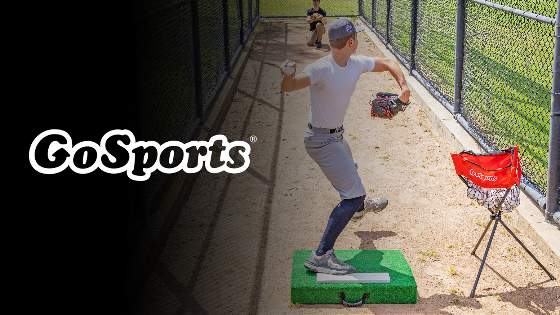GoSports Portable Pitching Mound for Baseball Pitchers - 30 x 30 x 4 ...