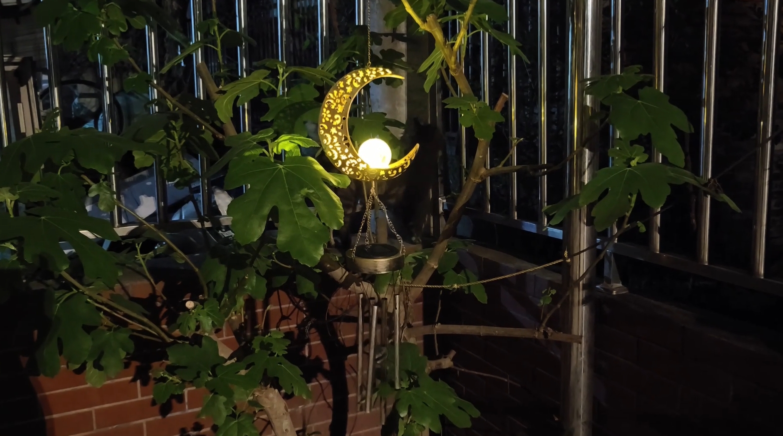 YAKii Moon Solar Wind Chimes for Outside Lights Gifts for Mom Wife Warm ...